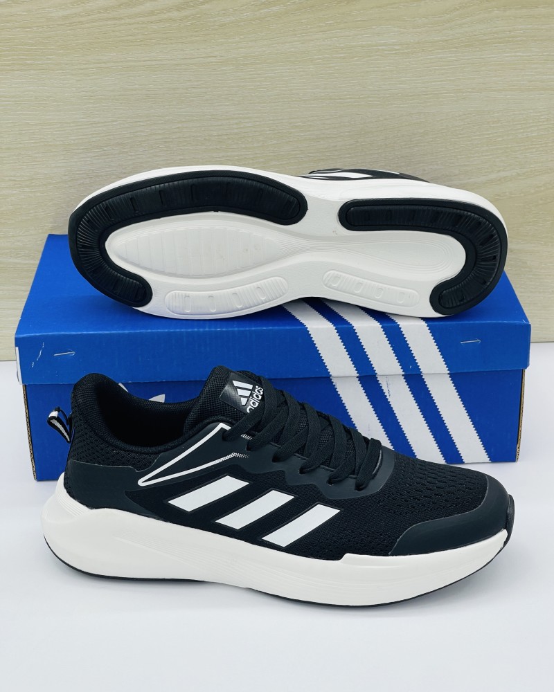 Black&White Footwear